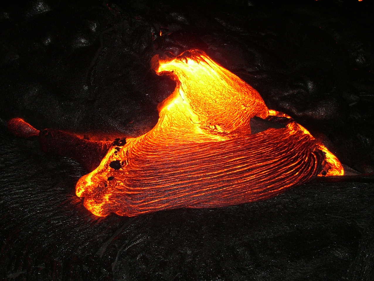 Volcano update - OHANA NUI - OFF TOPIC SUB-FORUM - PalmTalk