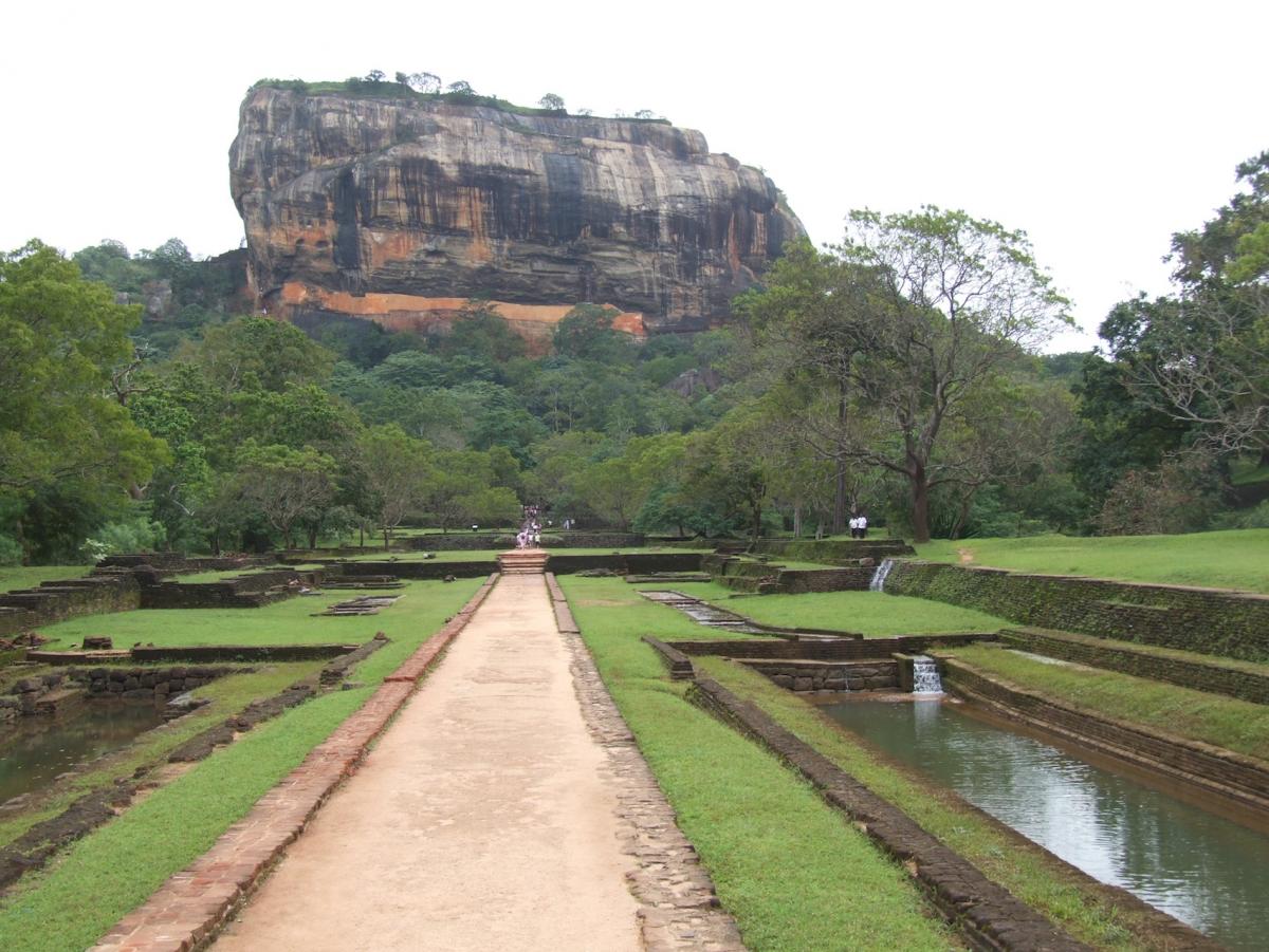Jungle palace of the 5th century, Sigiriya - TRAVEL LOGS - PalmTalk